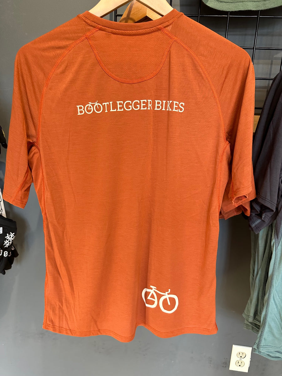 Pearl Izumi Canyon Short Sleeve Jersey - Mens - Timber/Orange - Bootle ...