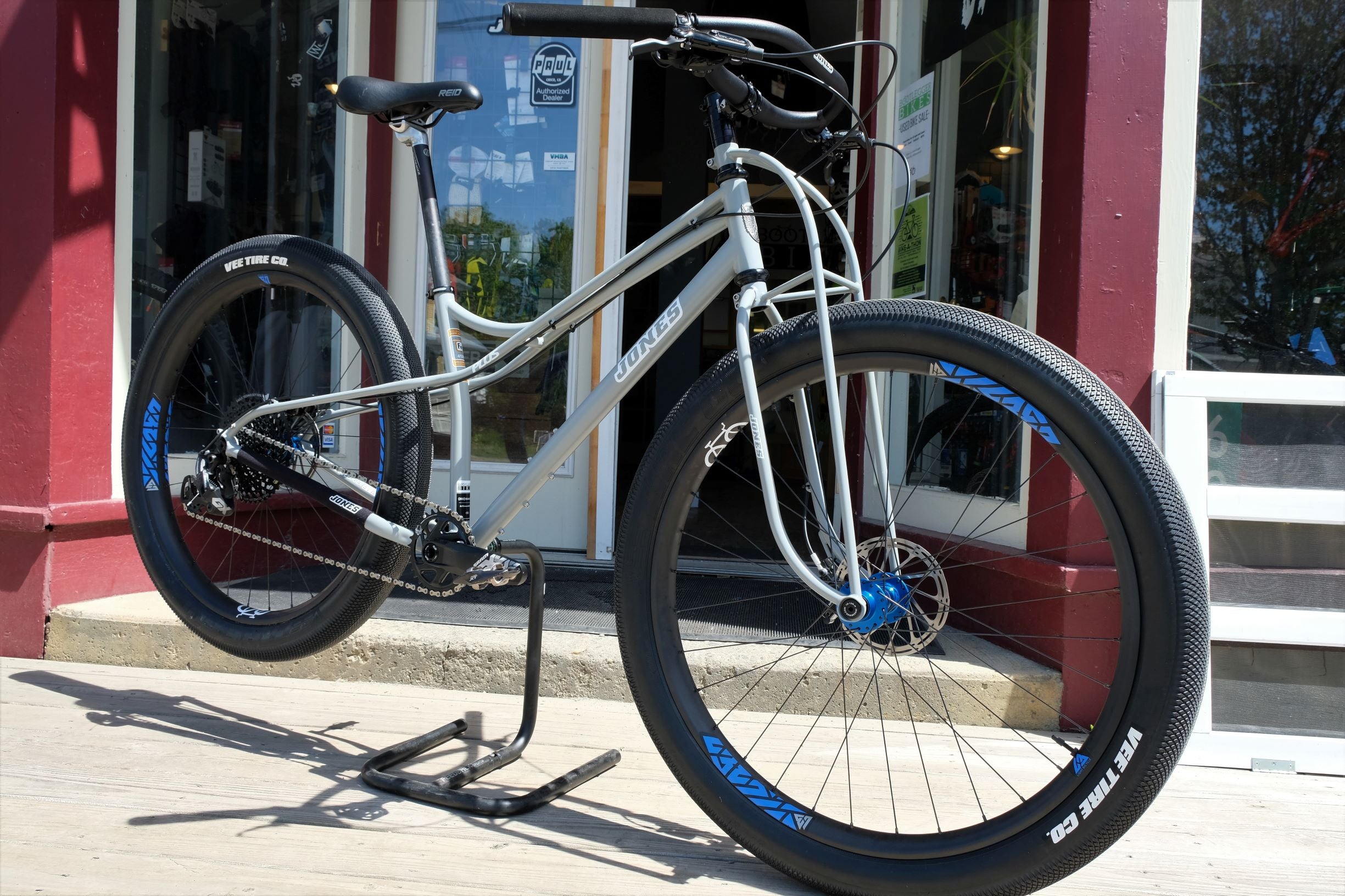 Custom Builds – Bootlegger Bikes